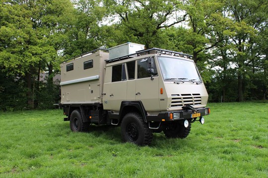 MB1719AK Expedition Truck