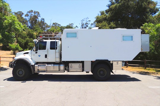 UNICAT 4x4 Expedition Truck